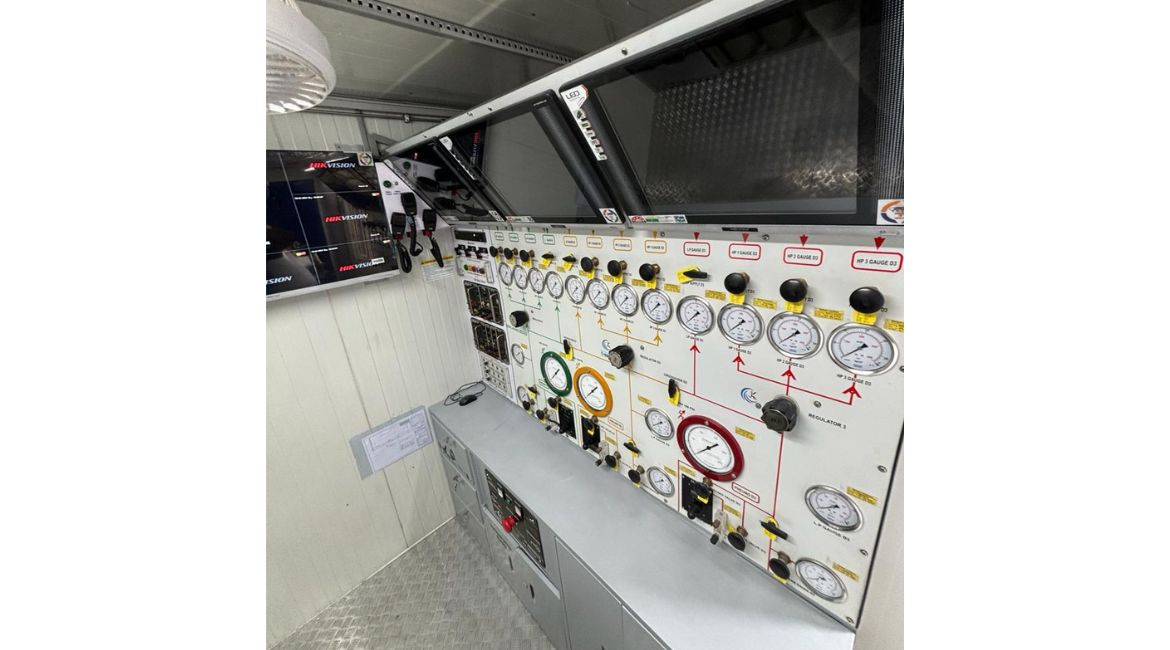 Air Decompression Chamber